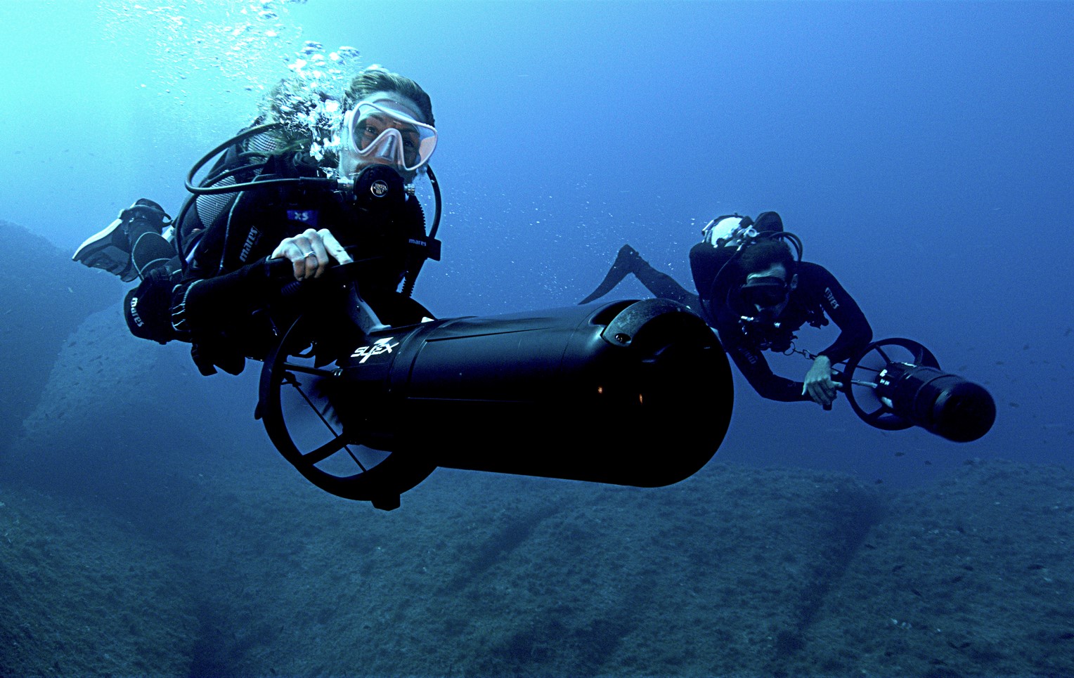 Diving with DPVs (Diver Propulsion Vehicles)