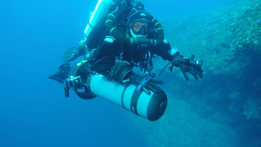 Diving with DPVs (Diver Propulsion Vehicles)
