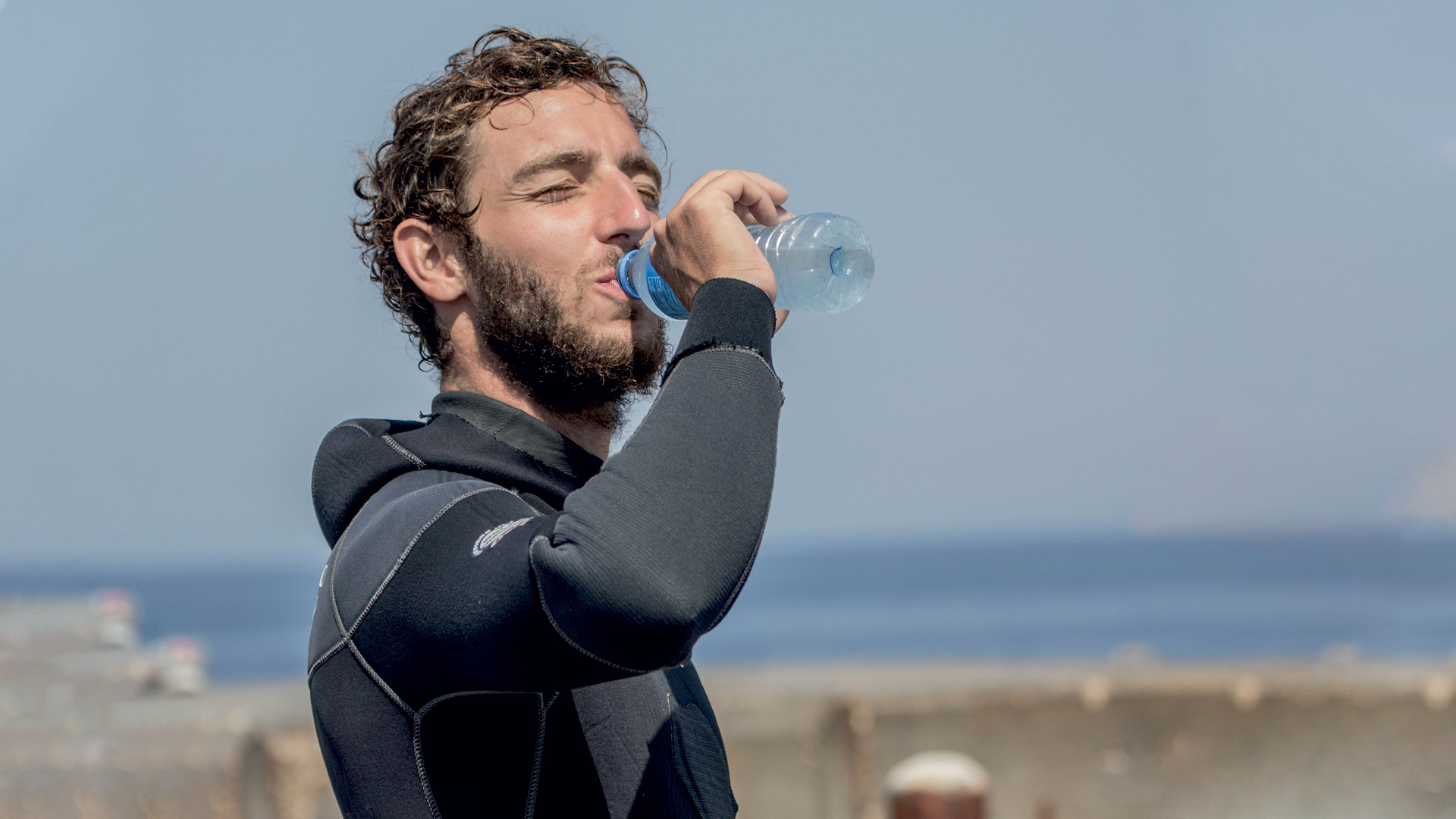 Hydration and Thermoregulation Mechanisms for Long Dives: Managing cold ...
